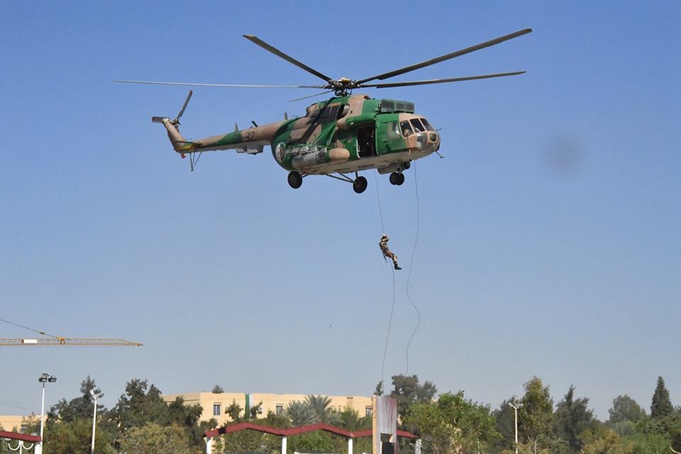 بالصور.. قايد صالح :"الجيش سيواصل جهد الوفاء للوطن " – النهار أونلاين