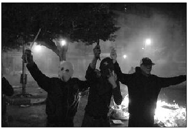 قاصـــر تتســـبب فـــي سجــن والدتهـــا وإشعـــال حـــرب ضــــروس في ...