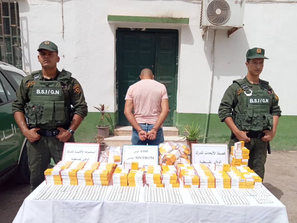 قسنطينة: توقيف شخص بحوزته 6300 قرص "SENTROM" خاص بأمراض القلب